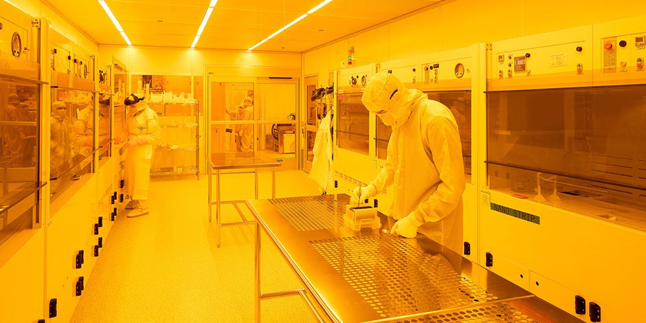 Modular or Custom Cleanroom? It Depends | HDR