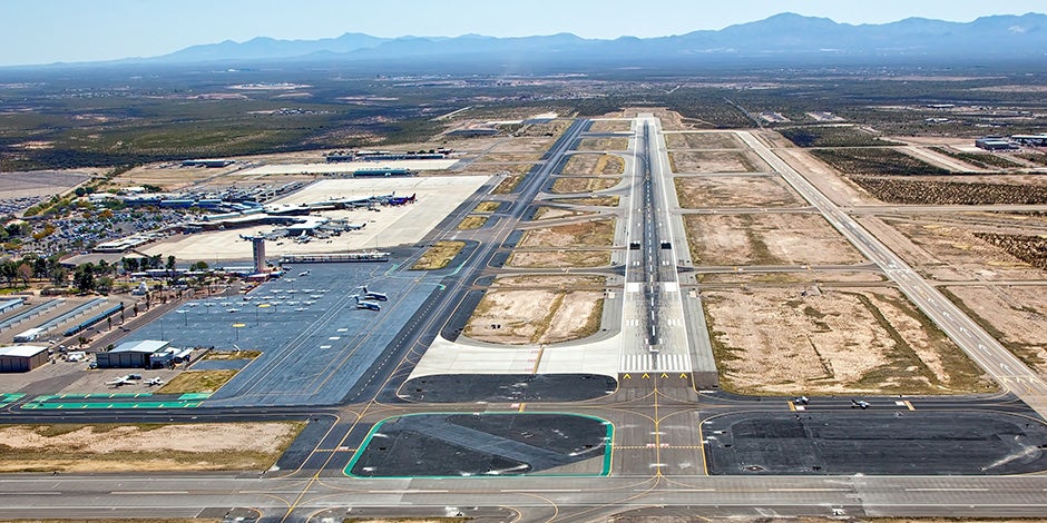 Realizing the Benefits of CMAR on Airfield Projects | HDR