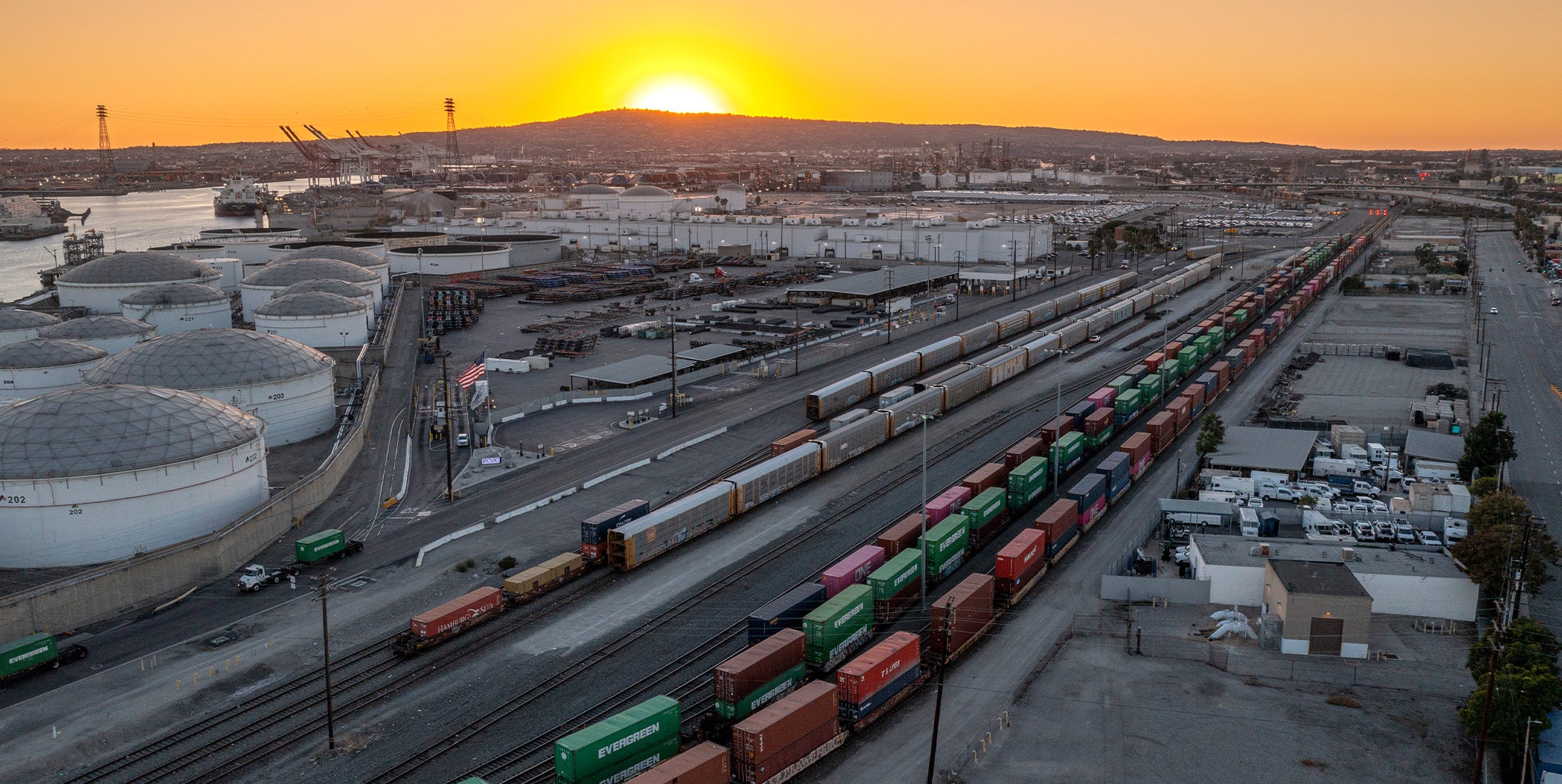 HDR to Complete Final Design for $1.5 Billion Port of Long Beach Rail ... HDR to Complete Final Design for $1.5 Billion Port of Long Beach Rail ...